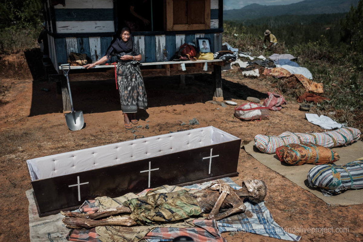 The Ma’Nene for Palau – Indonesia | Dead and Alive Project