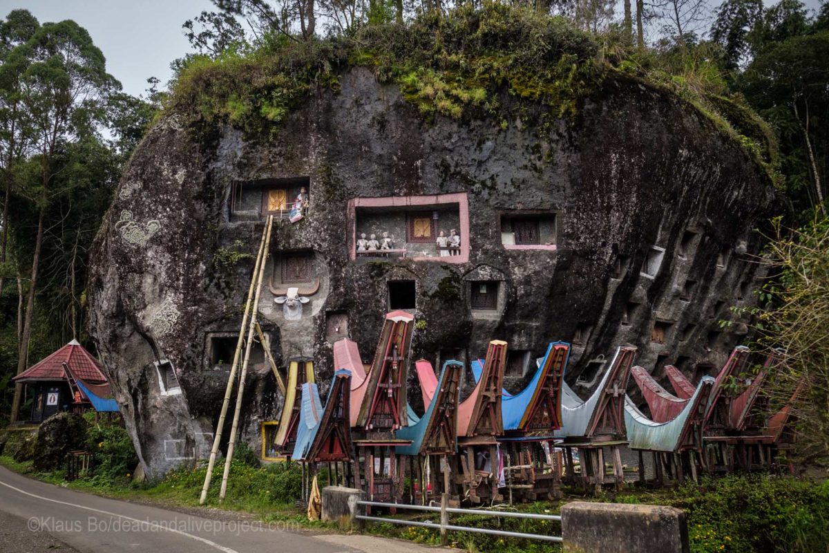 Cemeteries and Burial Grounds – World | Dead and Alive Project