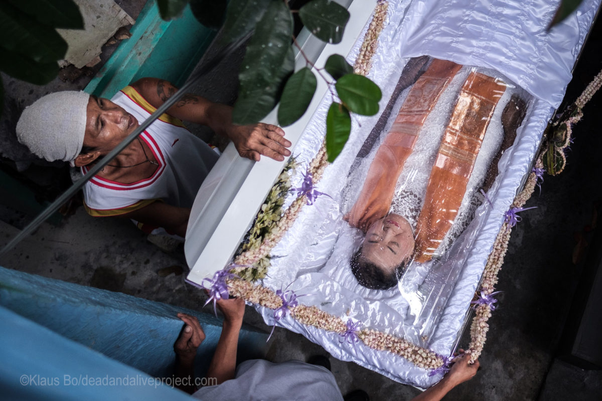 Living With the Dead – Philippines | Dead and Alive Project