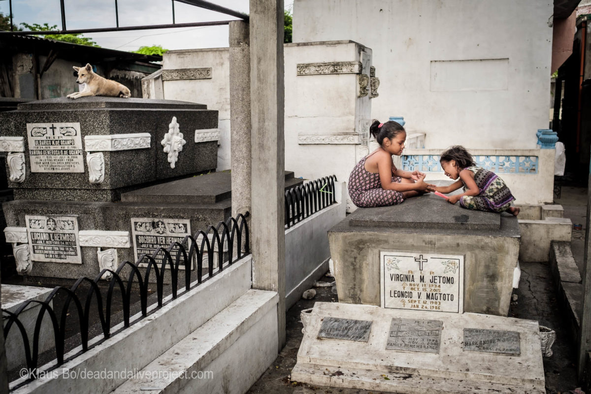 Living With the Dead – Philippines | Dead and Alive Project