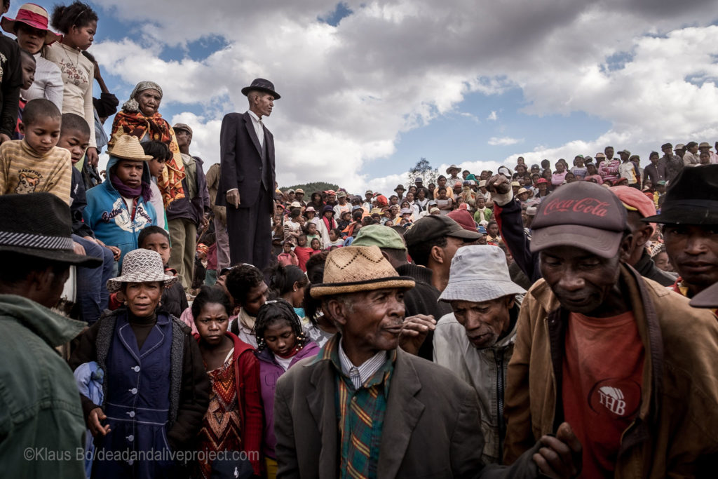 The Famadihana – Madagascar | Dead and Alive Project