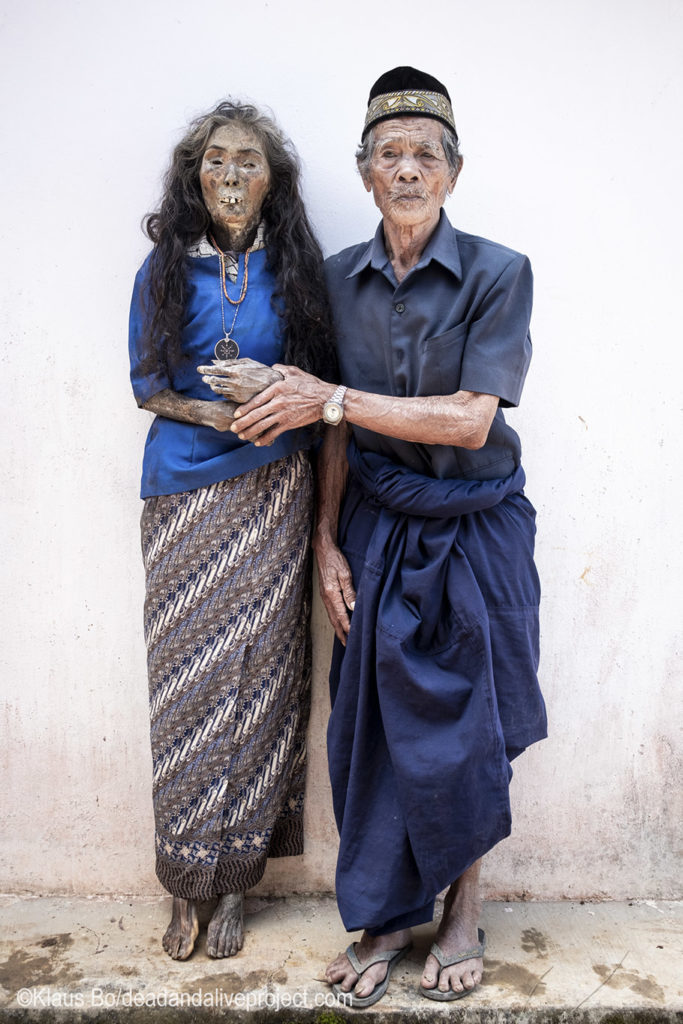 Ma’nene Portraits – Indonesia | Dead and Alive Project
